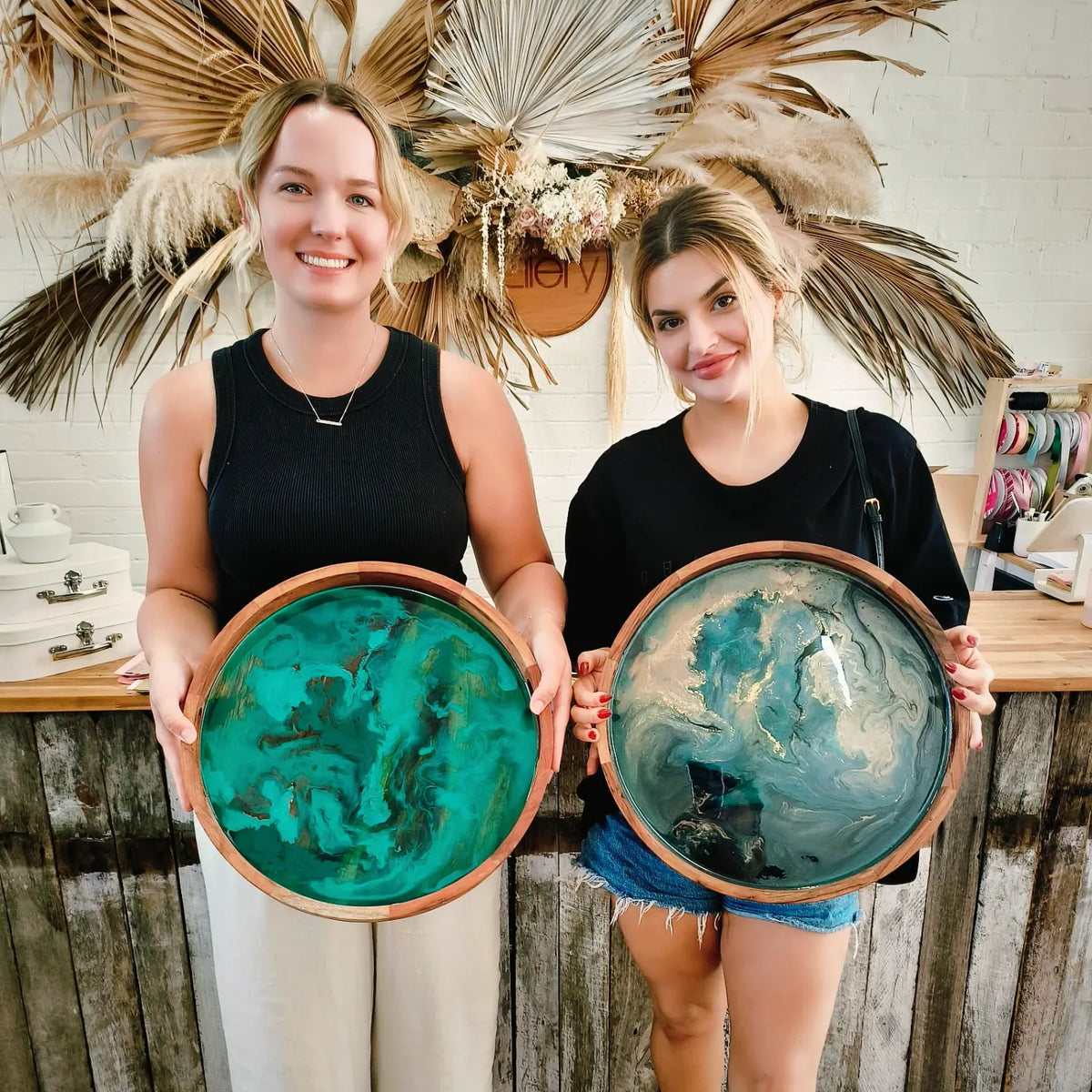 RESIN ROUND TRAY WORKSHOP 6th July 1pm Central Coast, NSW – House of Ellery